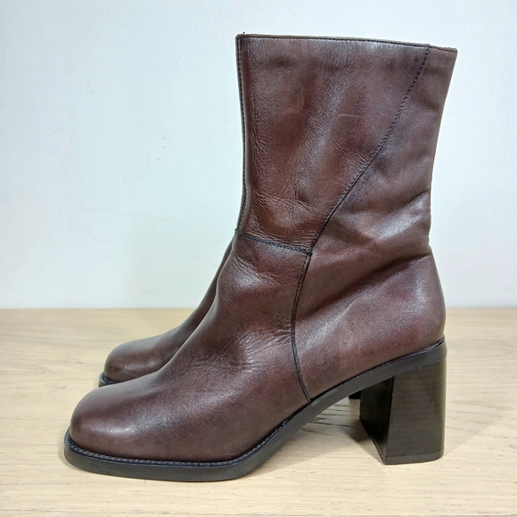 Diba | Shoes | Diba Brown Leather Block Heel Ankle Zip Square Toe Boots ...